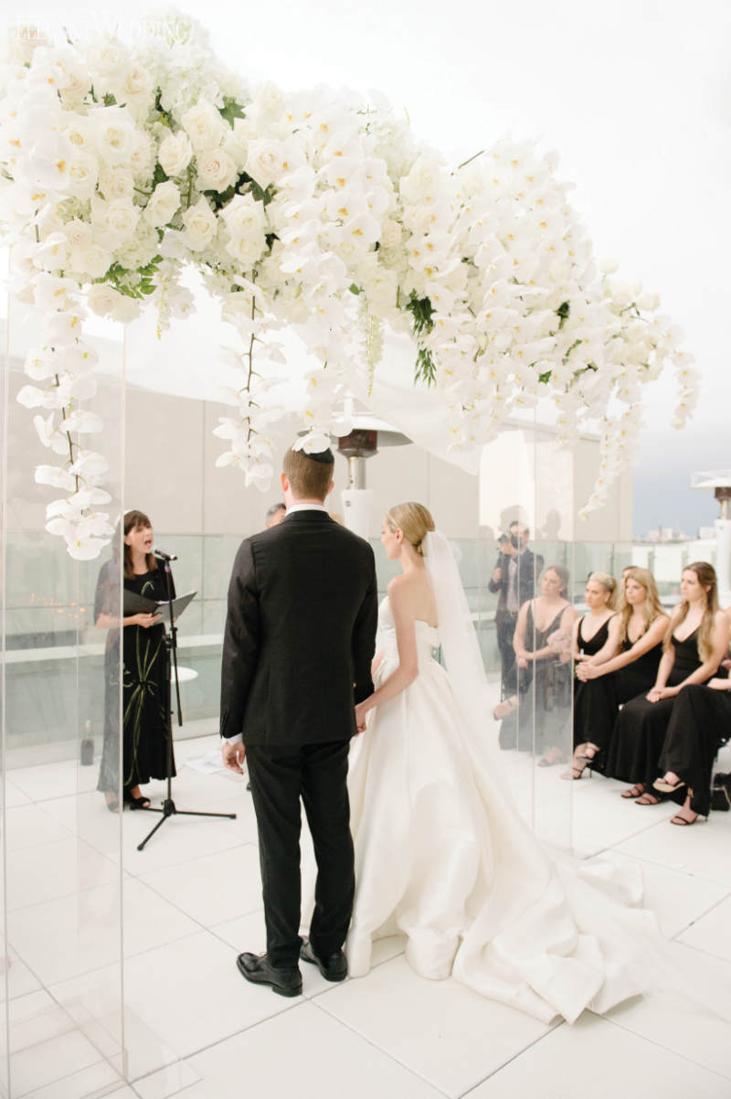 White Wedding Inspiration | Elegant Wedding Directory